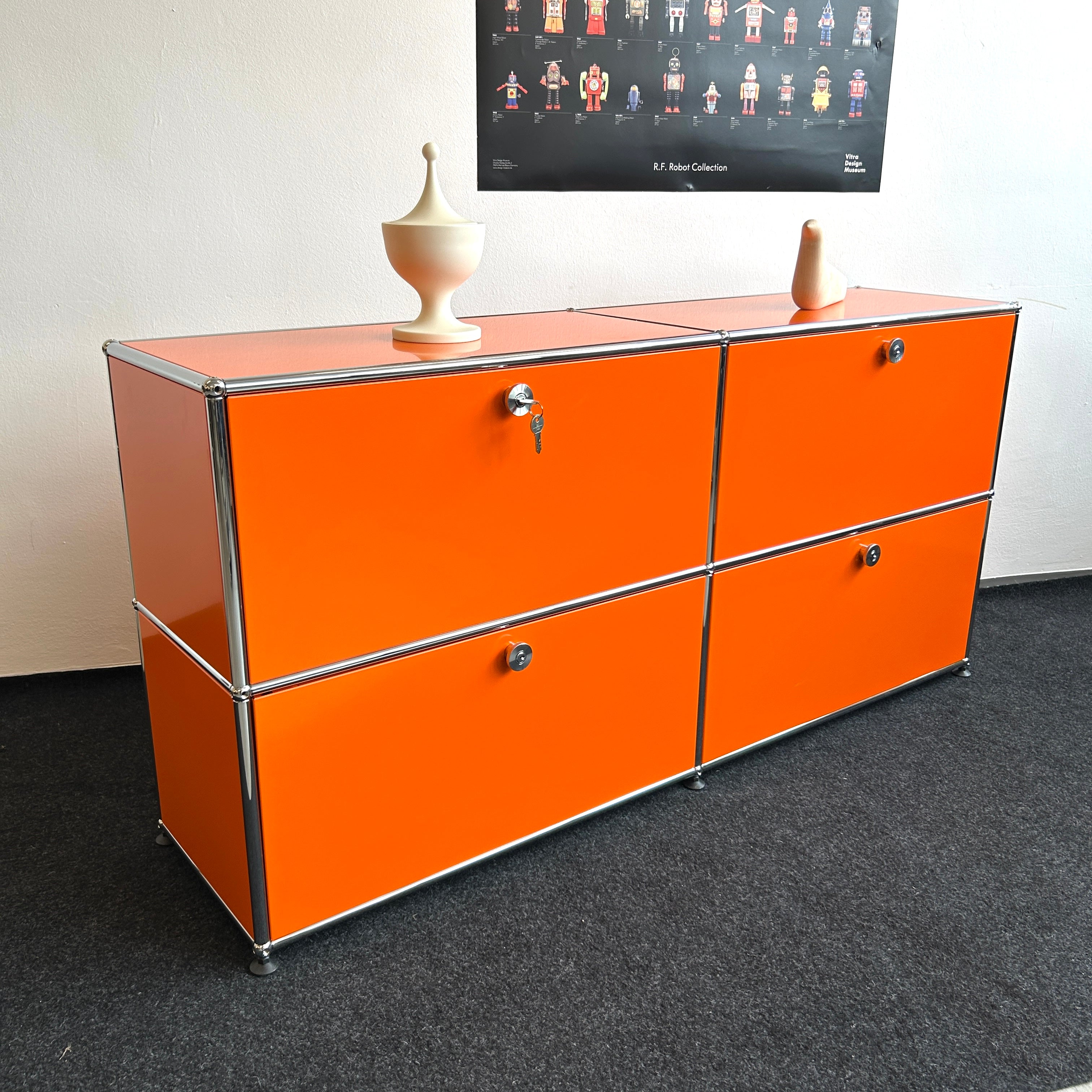 USM Haller - Sideboard - Orange - Vier Fächer -Klapptüren -TOP Zustand